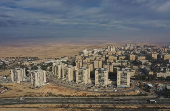 Arad Travel Guide: Israel’s Desert City with a Unique Location Near the ...