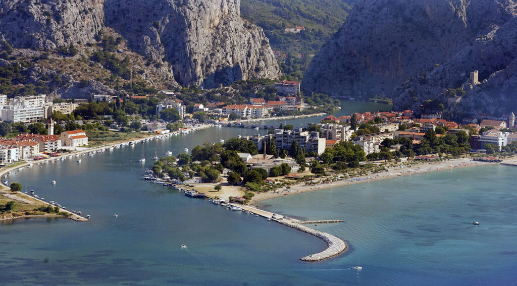 Discover Omis, Croatia: The Ancient Pirate Town with a Rich History