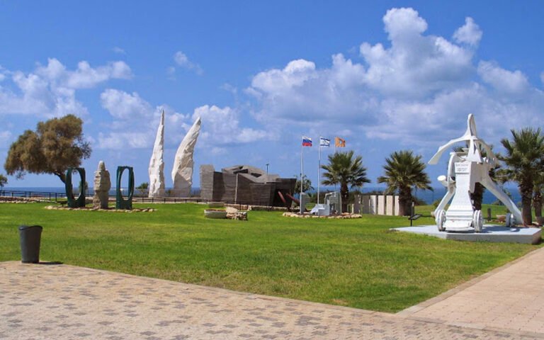 Netanya: A Guide to Israel Beachfront City with Sea Charm